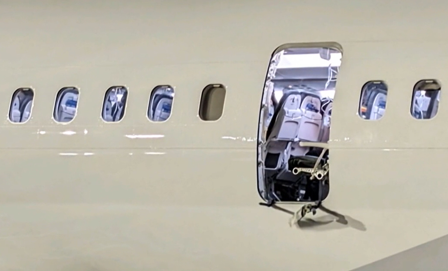 Boeing CEO Promises More Bolts In Airliner Doors, ‘But It’s Gonna Cost ...